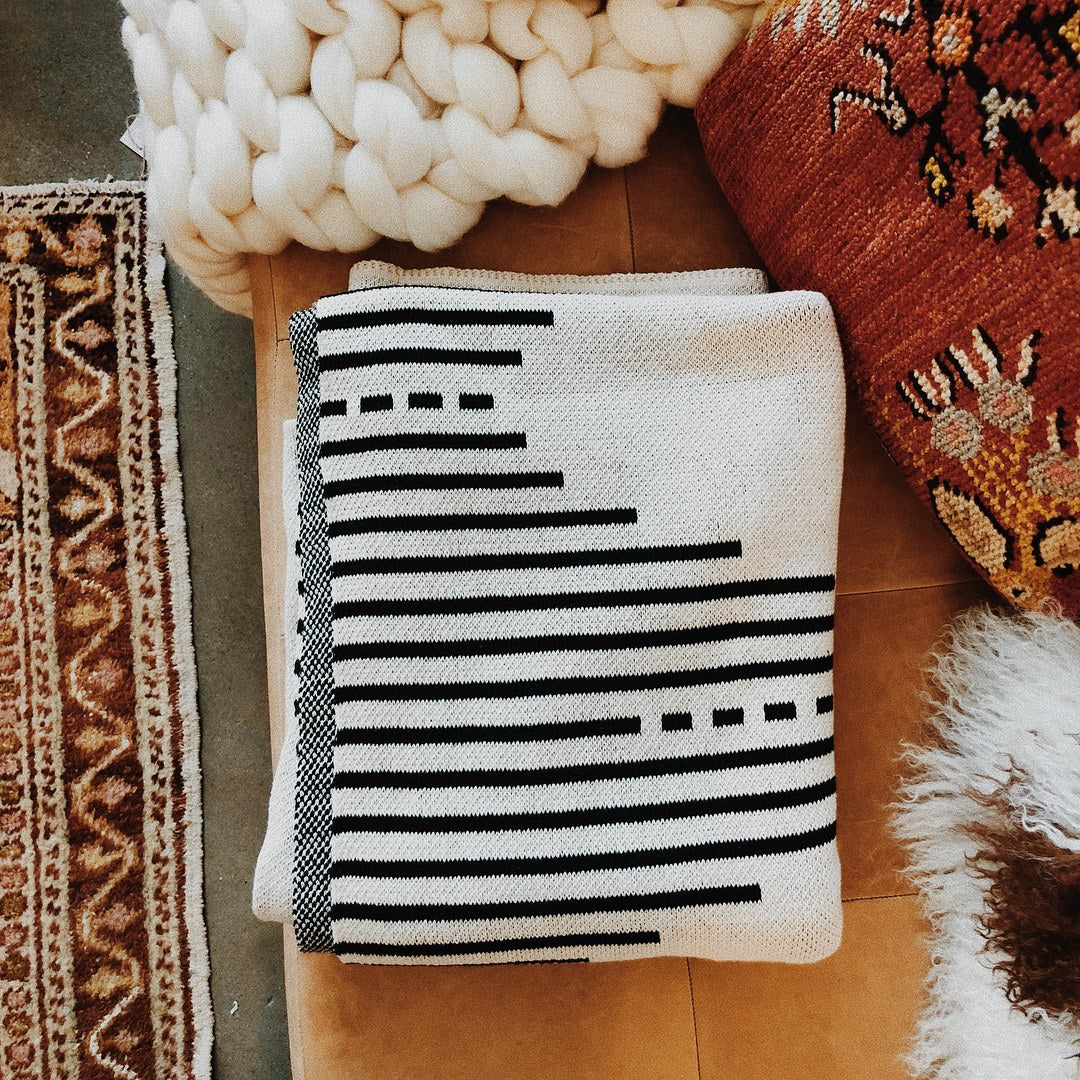 Jumbo Throws - Seek & Swoon