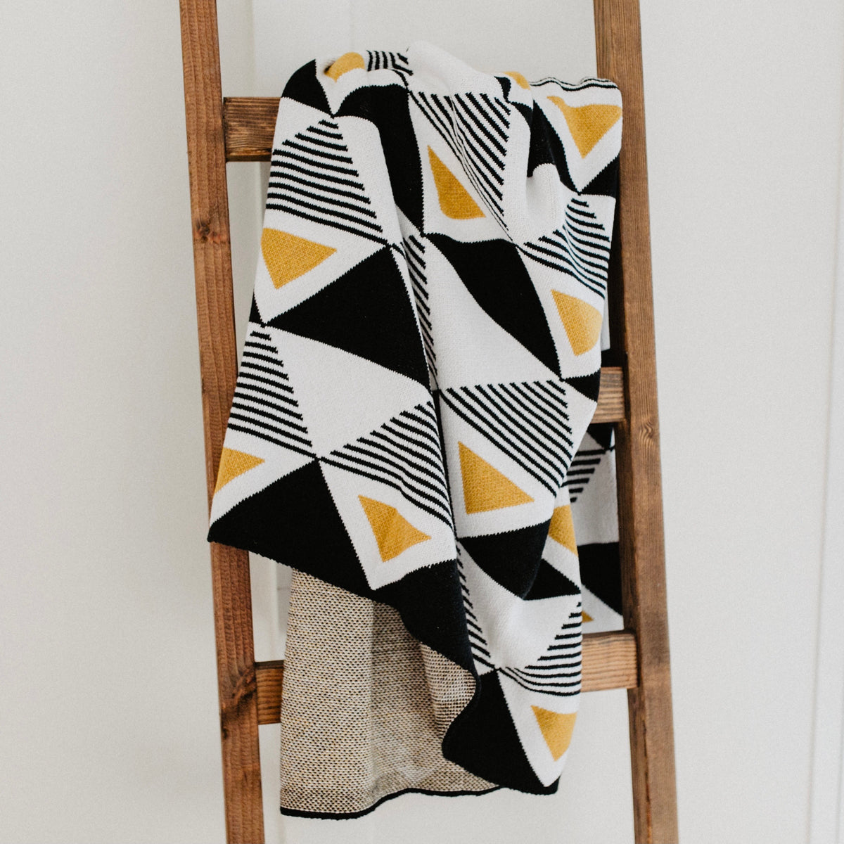 Envie Recycled Cotton Throw Blanket | Seek & Swoon | Eco-Friendly ...